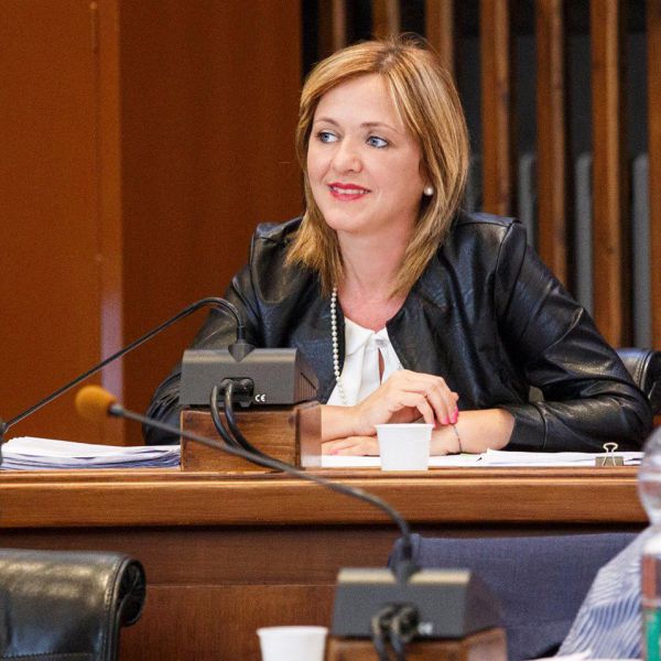 Sinistra per Vasto candida Paola Cianci a sostegno di D'Amico - Piazza ...