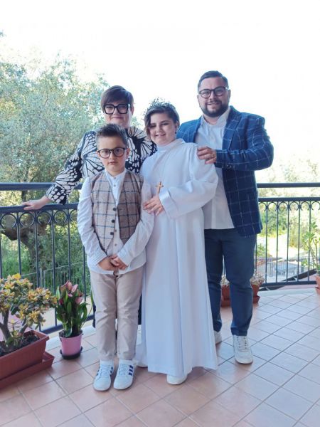 La Prima Comunione della splendida Giulia Di Masi - Piazza Rossetti ...