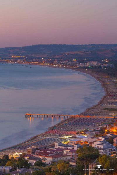Può una Città turistica come Vasto cessare le attività a metà settembre ...