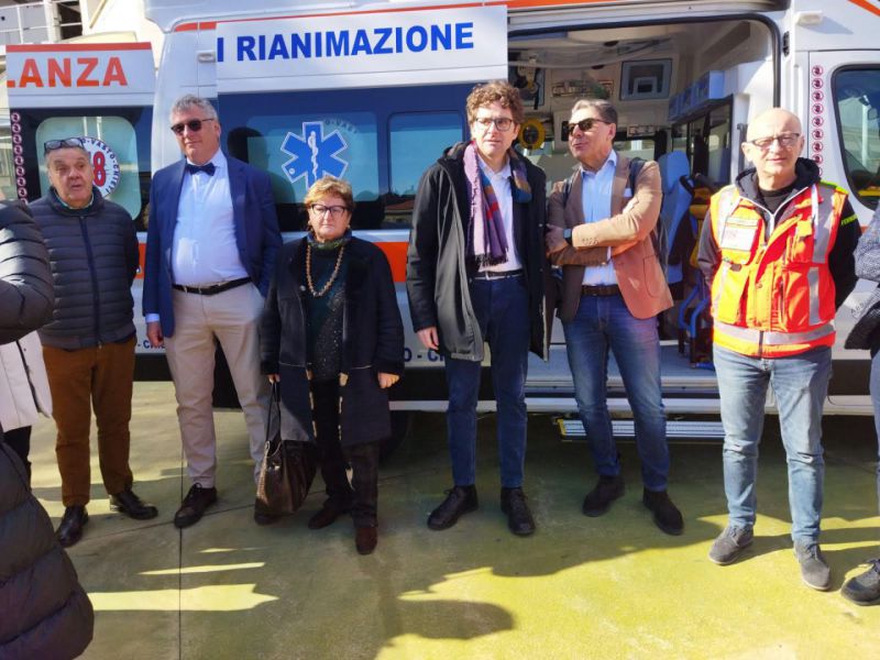 Flavia Pirola visita per la prima volta l'Ospedale San Pio - Piazza ...